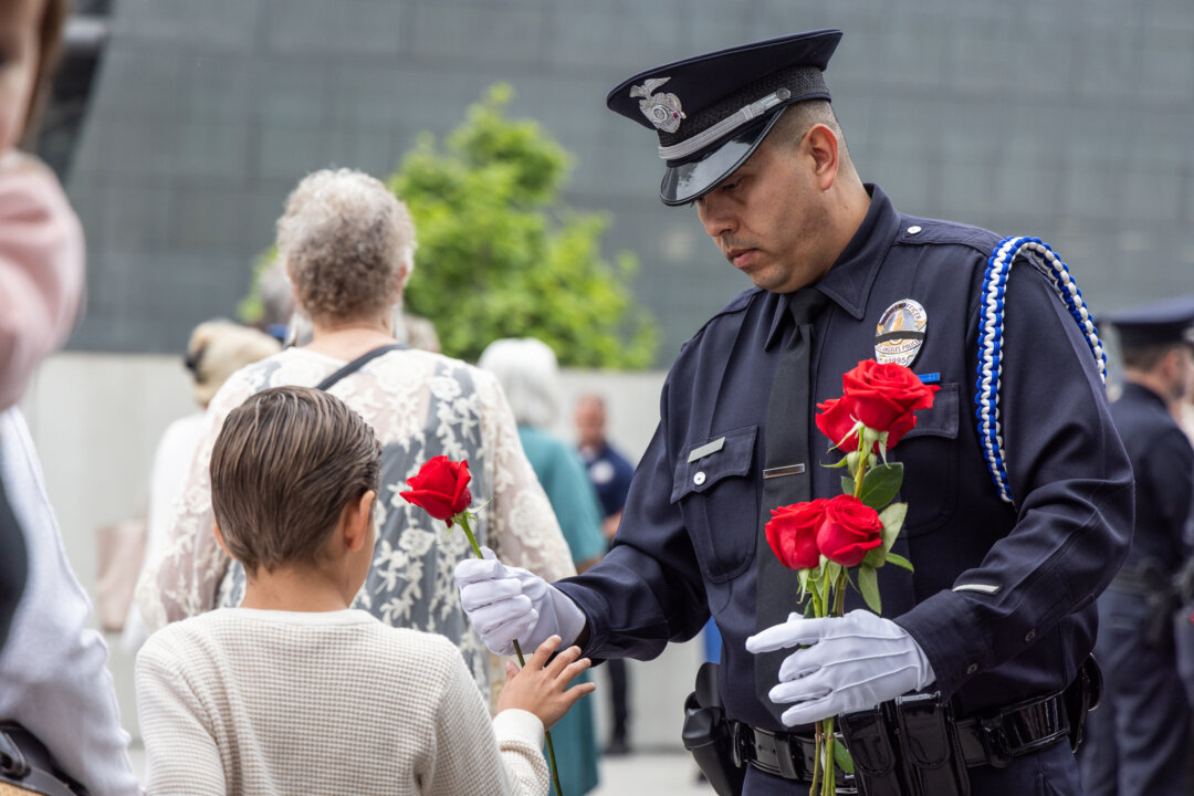 Why Do We Honor Memorial Day? | The Epoch Times