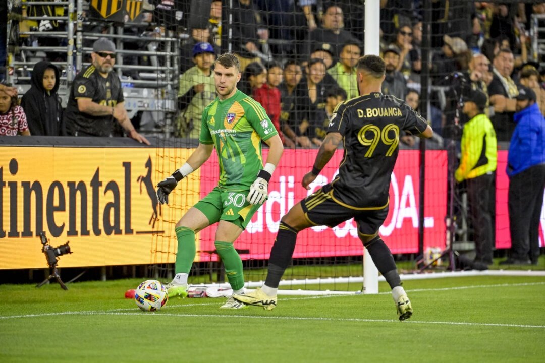 LAFC Edge FC Dallas 1–0 for Fifth Straight Shutout Win | The Epoch Times