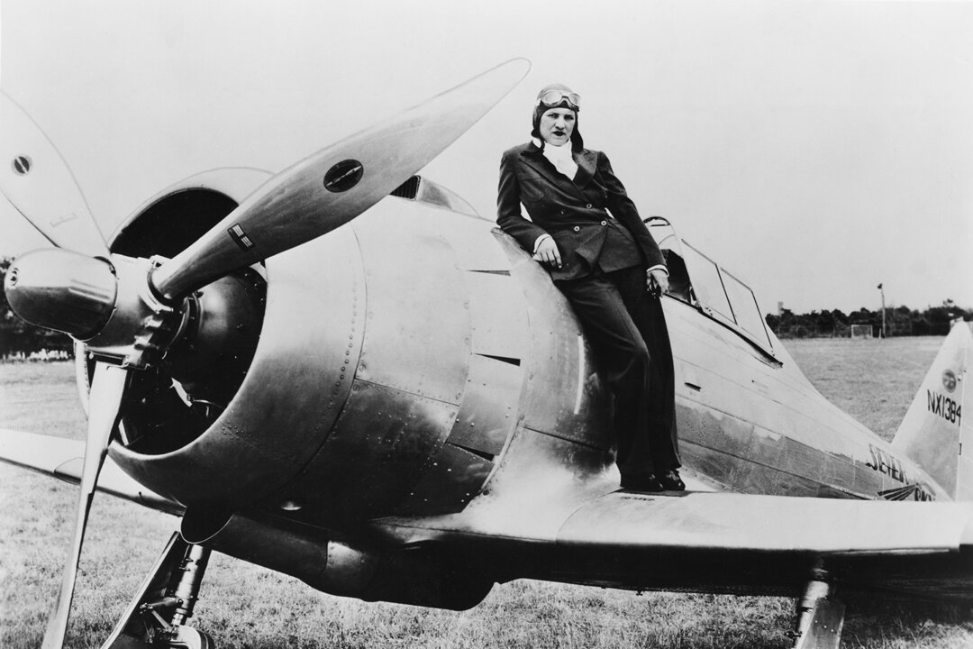 Jacqueline Cochran: America’s Indomitable Aviatrix | The Epoch Times