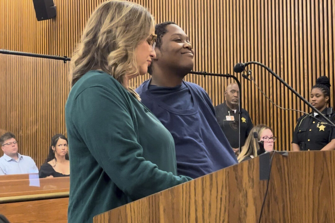 Bail Set at $5 Million for Woman Accused of Fatally Stabbing 3-Year-Old ...