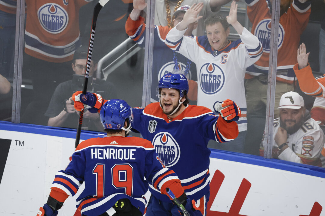 Oilers Rout Panthers 8–1 in Game 4 to Avoid Being Swept in Stanley Cup ...