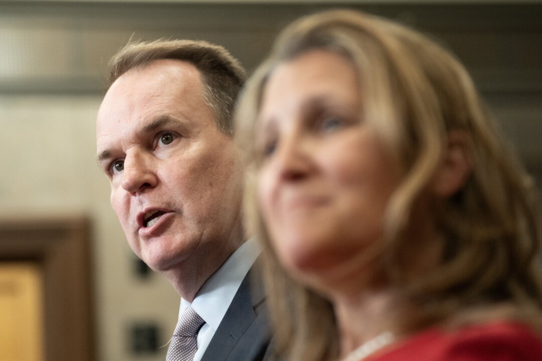 Steve MacKinnon Sworn In as Labour Minister Following O'Regan’s ...