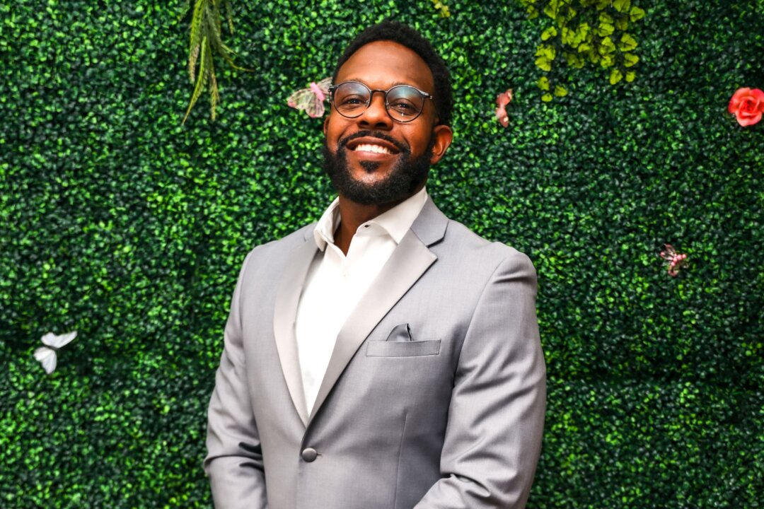 A Purpose Beyond the Badge: Houston Cop Brings Children Together to ...