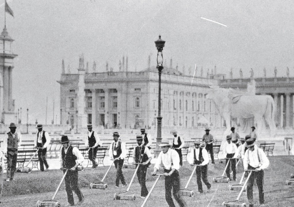 The Ingenuity Behind the Invention of the Lawn Mower | The Epoch Times