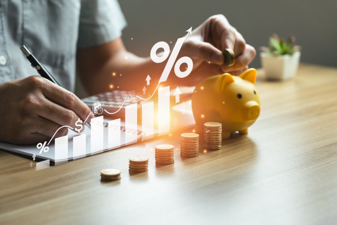 Are Americans’ Pandemic Savings Gone? | The Epoch Times