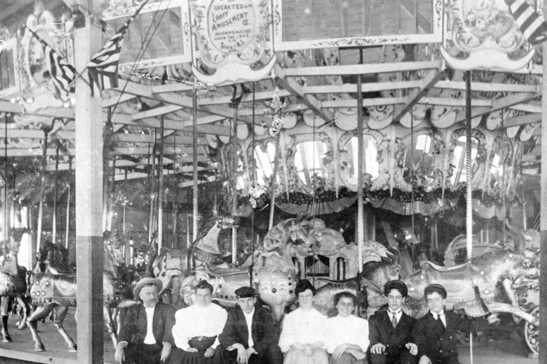 Charles I.D. Looff: The Carousel Maker | The Epoch Times