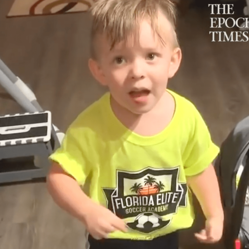 Little Boy Got Mad Because He Didn’t Get a Goodbye Kiss | EpochTV