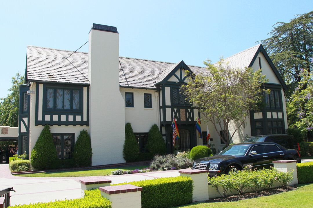 Man Who Broke Into Los Angeles Mayor’s Home Gets No Prison but ...