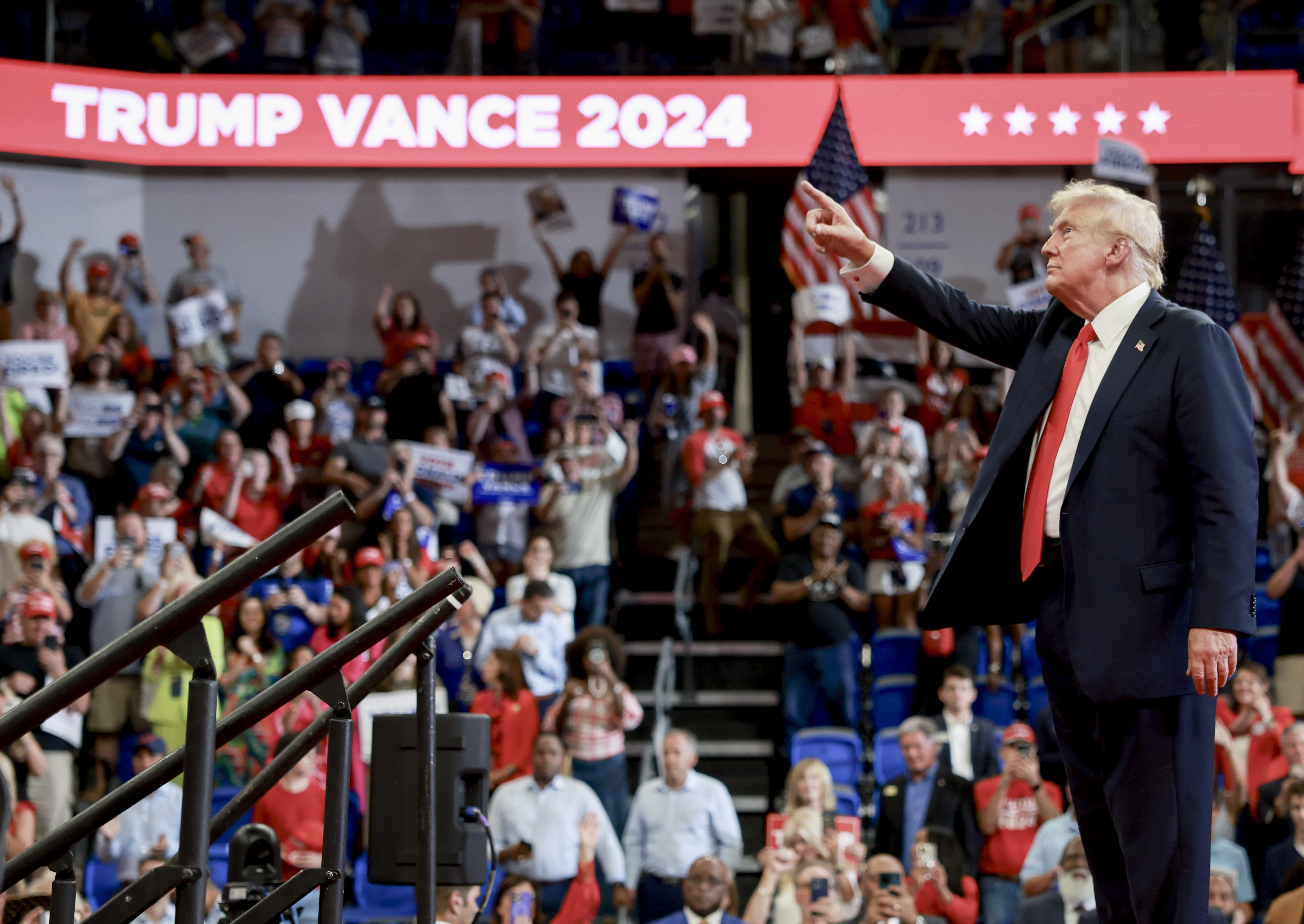 Trump Speaks at Campaign Event in Atlanta | EpochTV