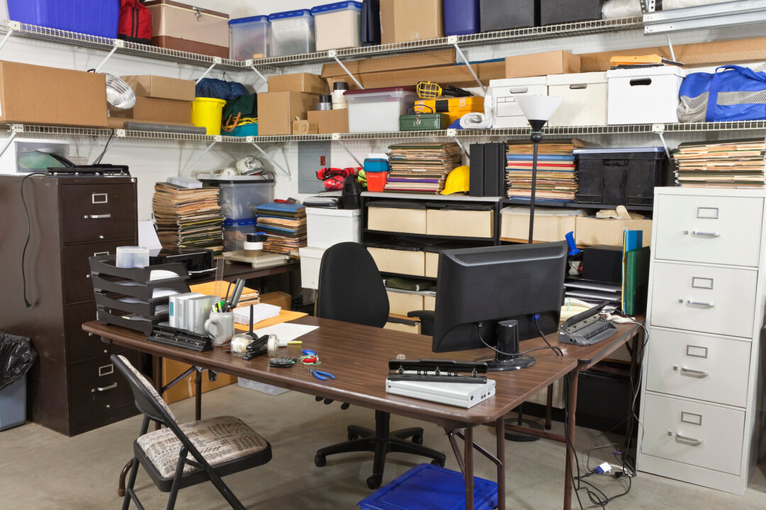 The High Cost of Clutter | The Epoch Times