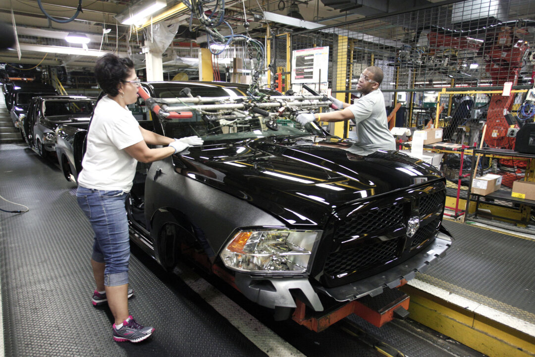 Stellantis to Cut Up to 2,450 Jobs as Ram 1500 Classic Production Winds ...