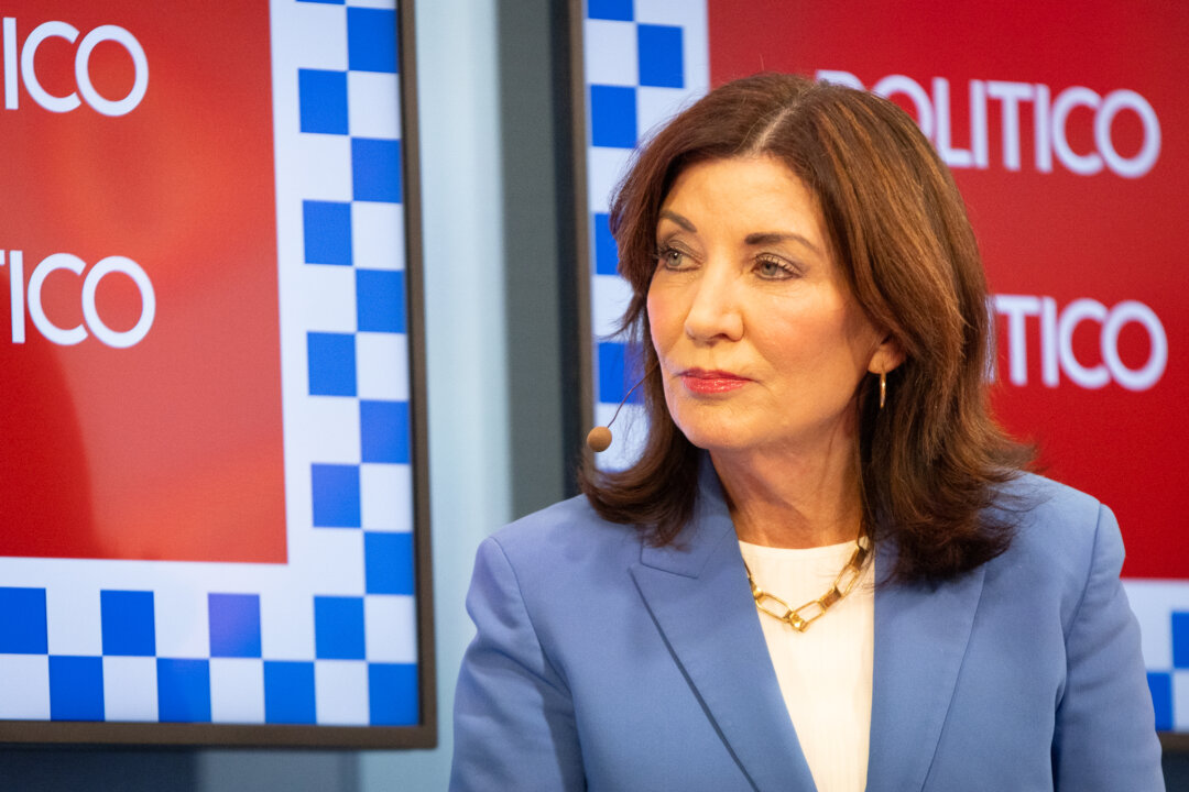 New York Gov. Hochul Announces She Has Skin Cancer | The Epoch Times