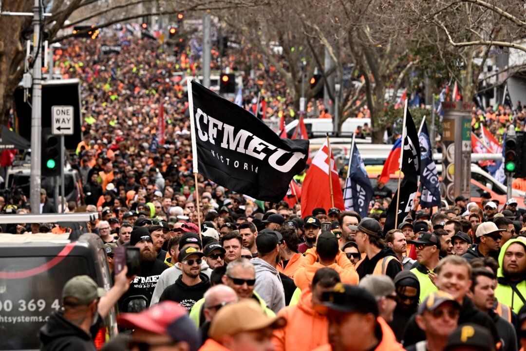 Union Workers Protest CFMEU Administration in Nationwide Rallies | The ...