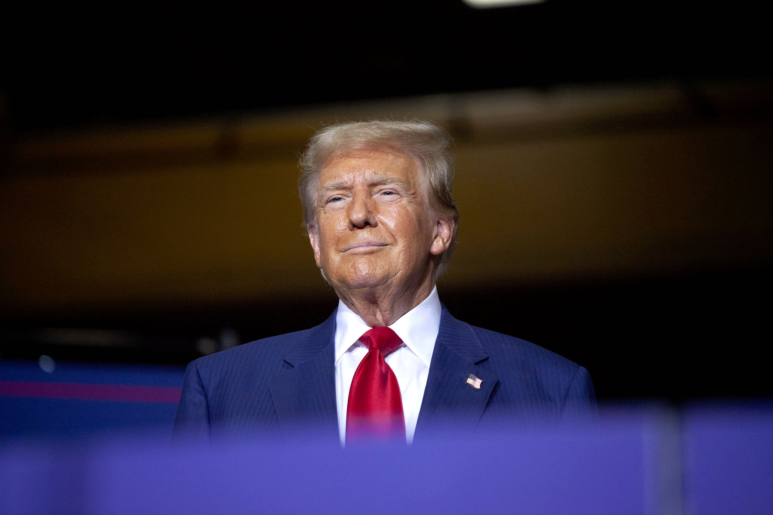 Trump Rallies in Uniondale, New York | EpochTV
