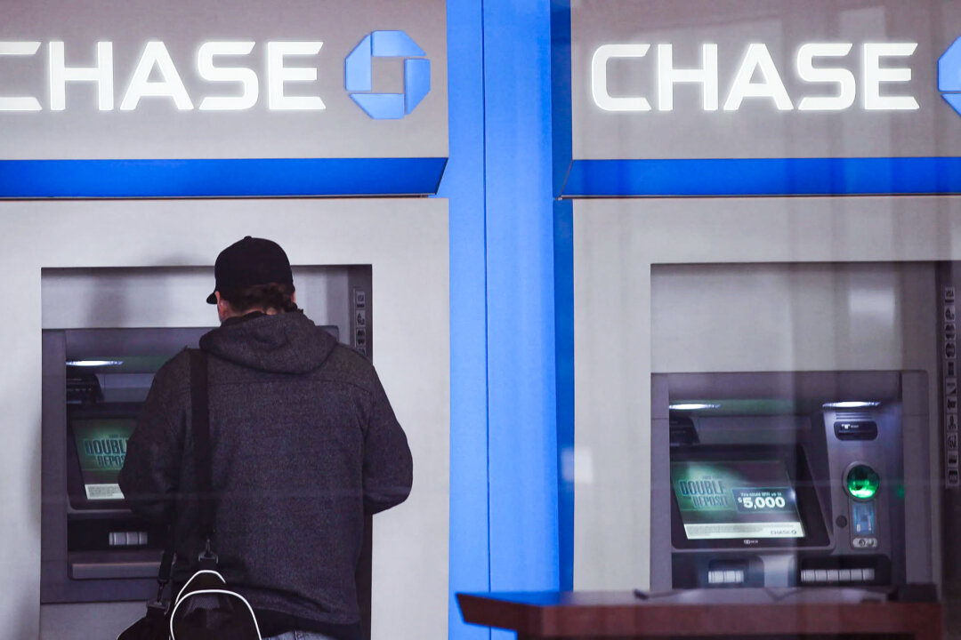 JP Morgan Chase Sues 4 Customers Over Alleged Fake Check Fraud Scheme ...