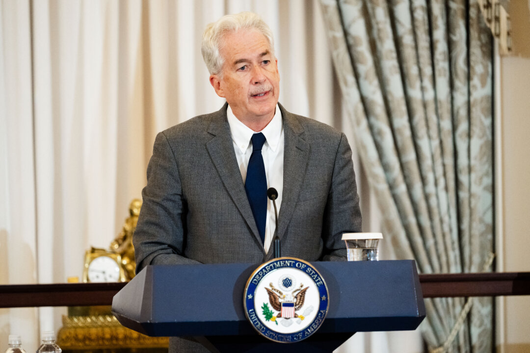 CIA, MI6 Directors Tout Partnership to Counter Russia and China | The Epoch Times