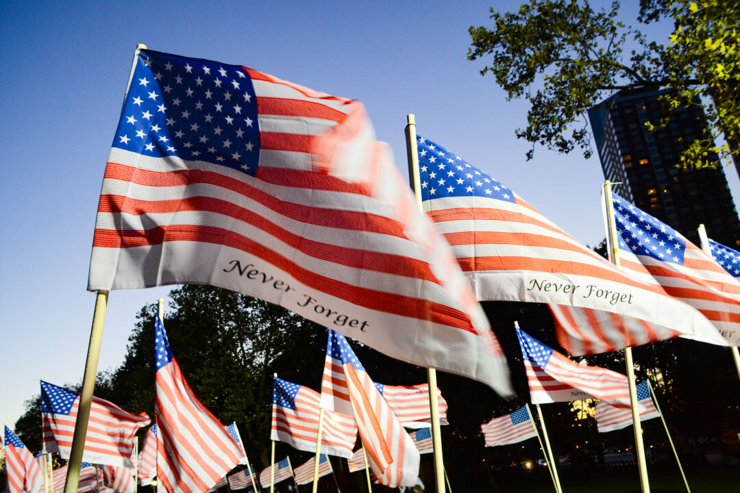 Remembering America in the Aftermath of 9/11 | The Epoch Times