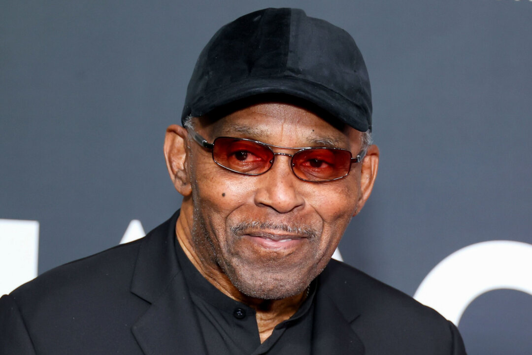 Frankie Beverly, Founder and Frontman of Soul Group Maze, Dies at 77 ...