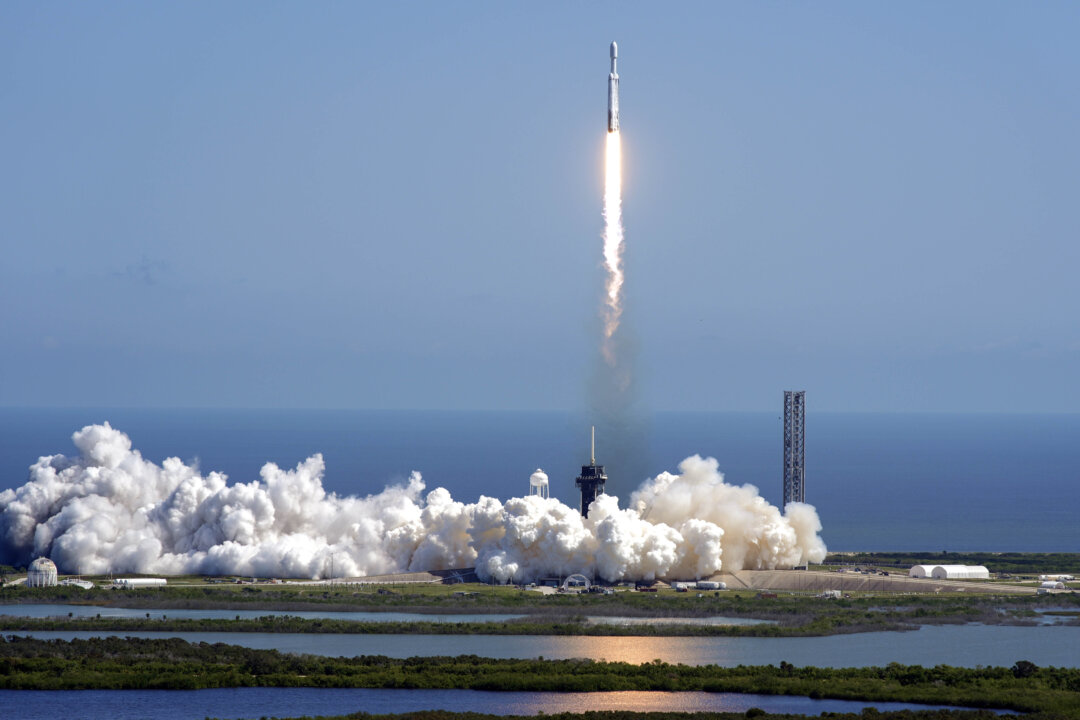 SpaceX Launches NASA Satellite on Quest for Life Near Jupiter | The ...