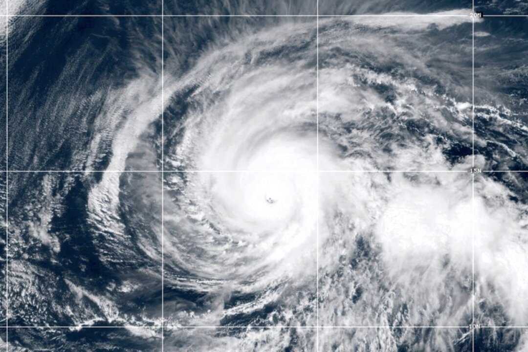 Hurricane Kristy Strengthens Into Category 5 Storm in Pacific Ocean ...