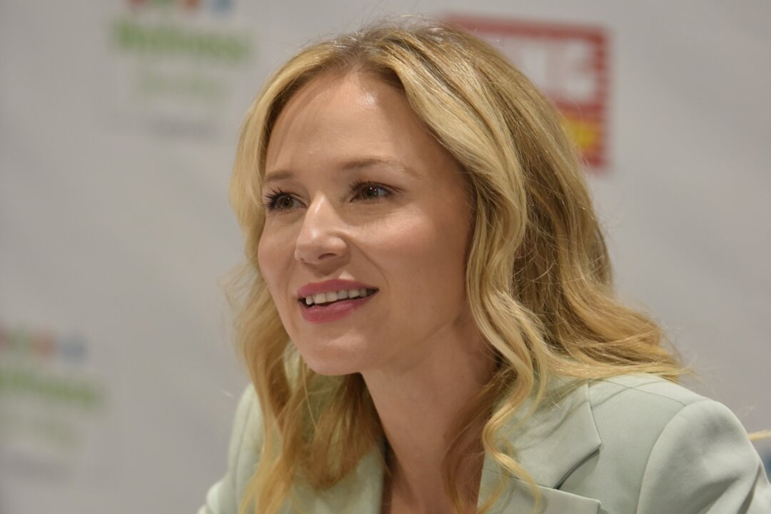 Jewel Promotes Mental Health While Unveiling New Album ‘Portal’ | The ...
