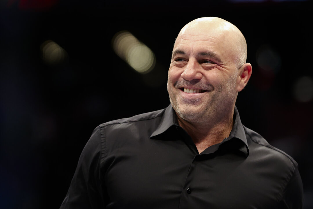 ‘Joe Rogan Experience,’ ‘SmartLess’ Among 25 Podcasts Eligible for New ...