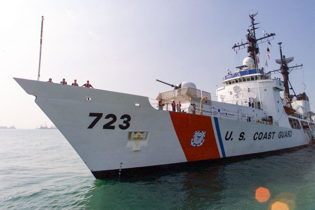 The Coast Guard Auxiliary and a Potential War With the CCP | The Epoch ...