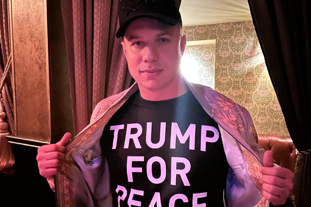 Sticker Mule CEO Hosts ‘Meet a Trump Supporter’ Event in Manhattan ...