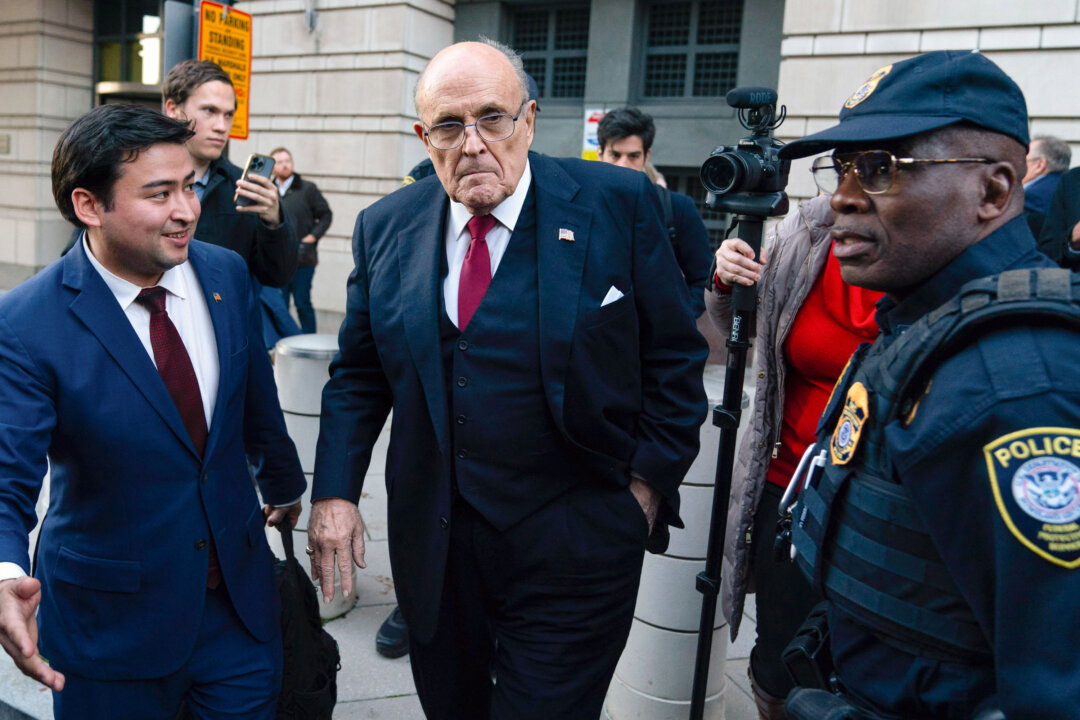 Judge Sets Deadline for Transfer of Assets in Rudolph Giuliani Case ...