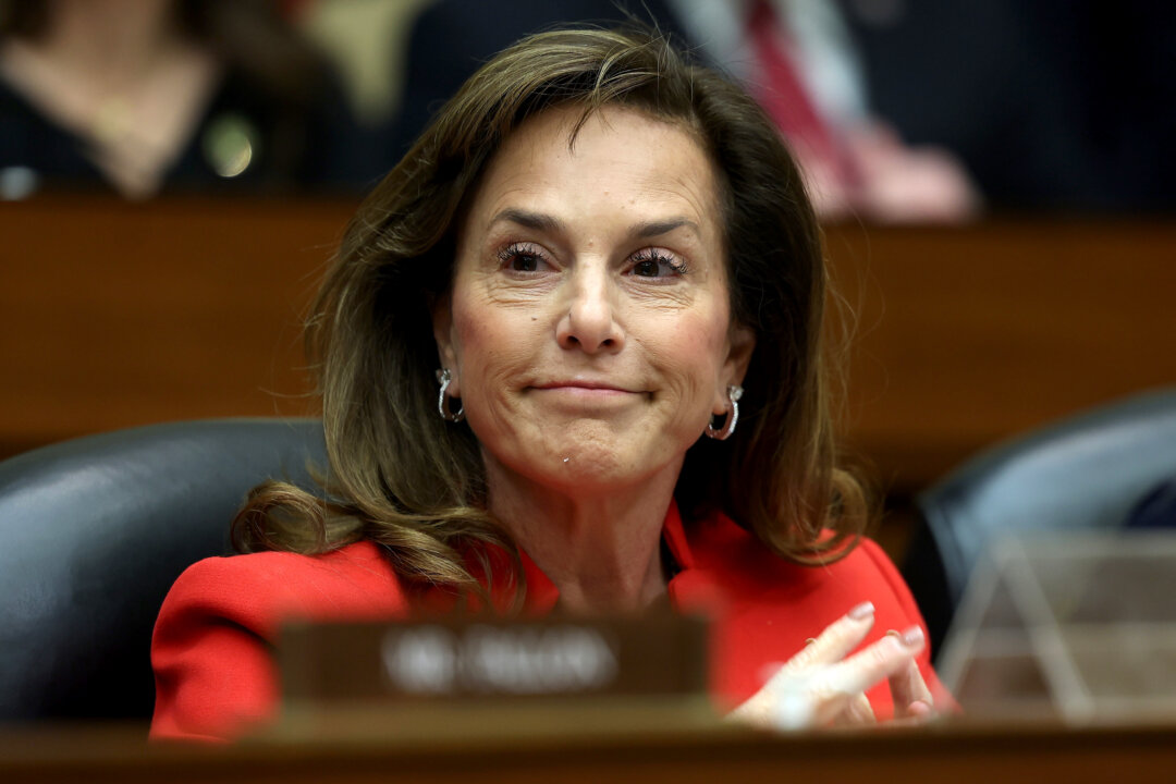 House GOP Elects Lisa McClain as Conference Chair | The Epoch Times