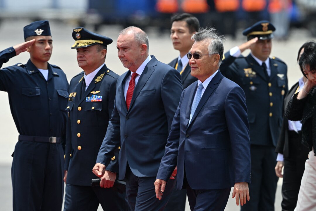 Taiwan’s Envoy Says No Conversation With CCP Leader at APEC | The Epoch ...
