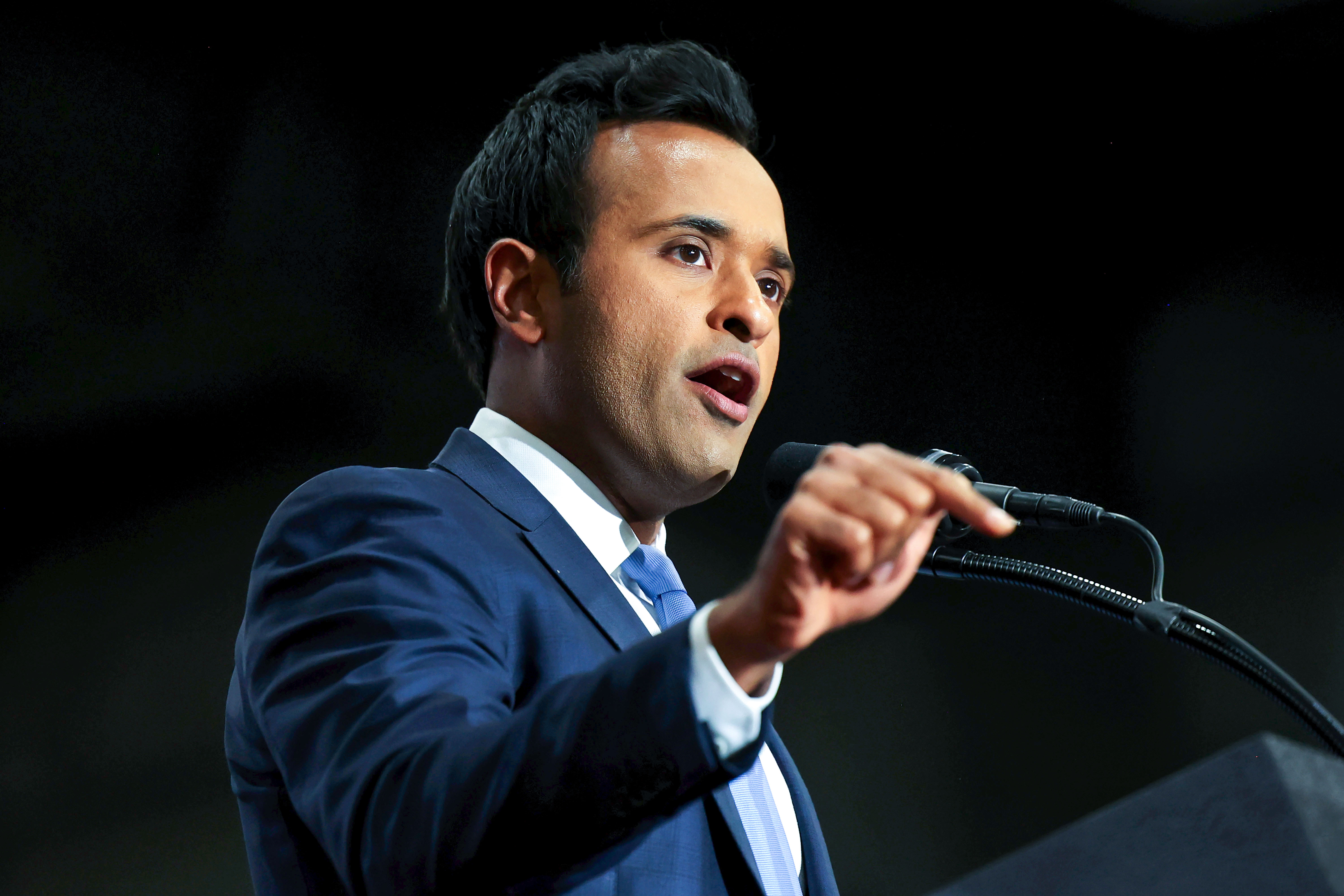 Vivek Ramaswamy Participates in Aspen Security Summit | EpochTV