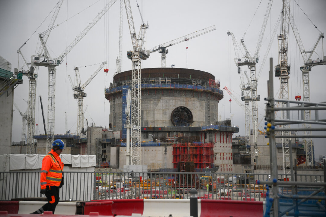 Expert Reveals Why European Nuclear Projects Face Major Delays and ...
