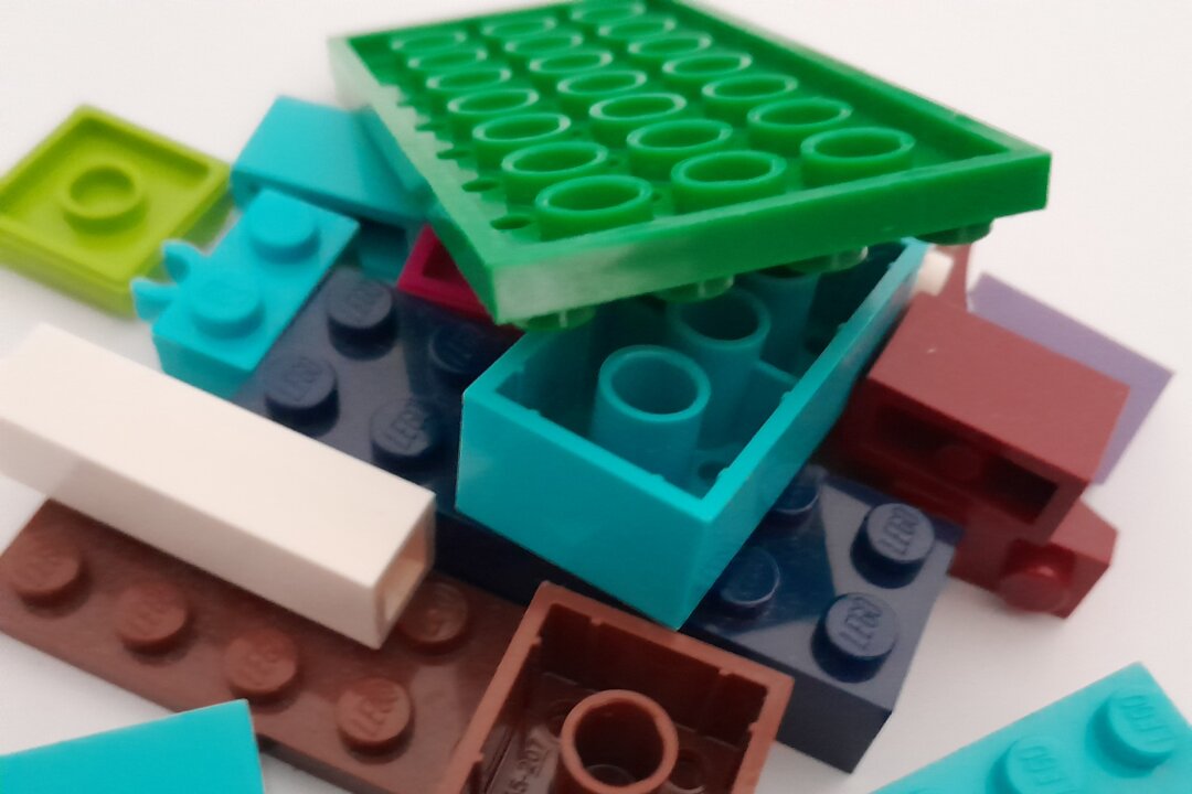 LEGO Helps Break Down Boundaries Between Midwifery and Medical Students ...