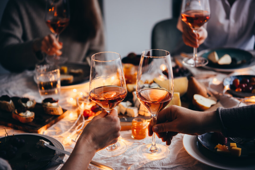 Bring Back the Dinner Party | The Epoch Times
