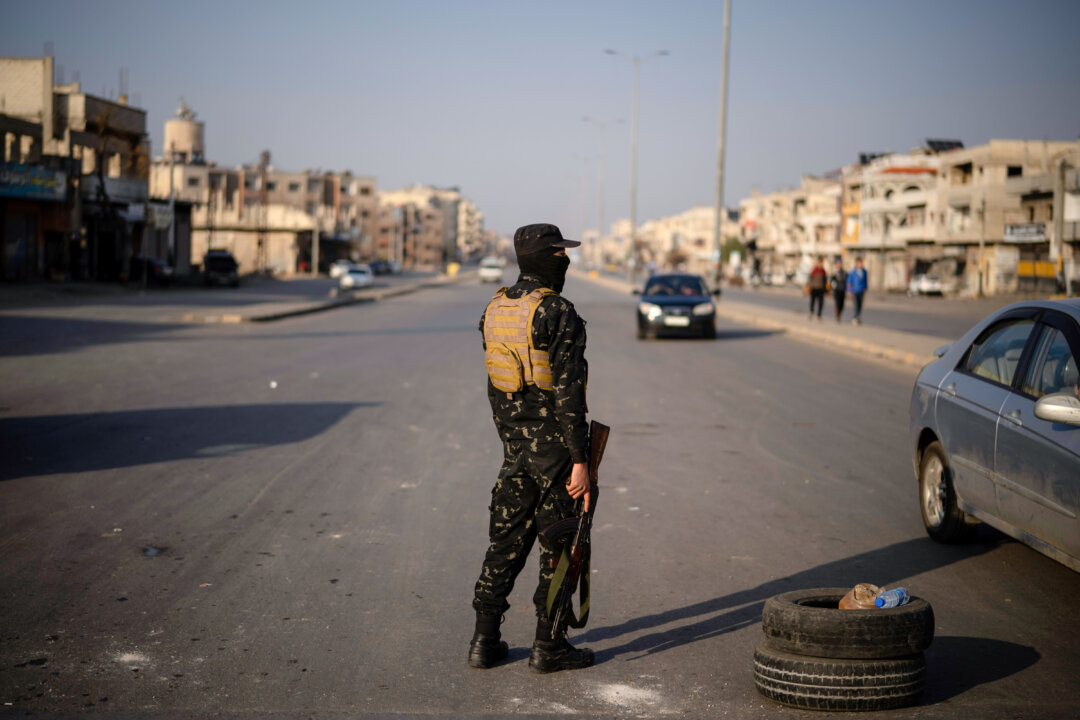 14 Syrian Police Killed in Ambush as Unrest Spreads | The Epoch Times