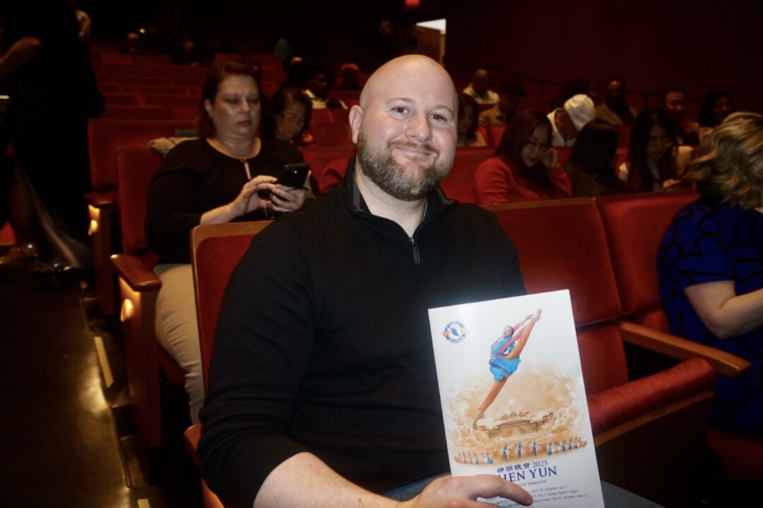 Shen Yun Is ‘Really High Energy and Really Fast-Paced,' Says Company VP ...