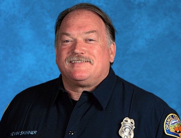 Firefighter Suffers Cardiac Arrest, Dies Fighting House Fire in ...