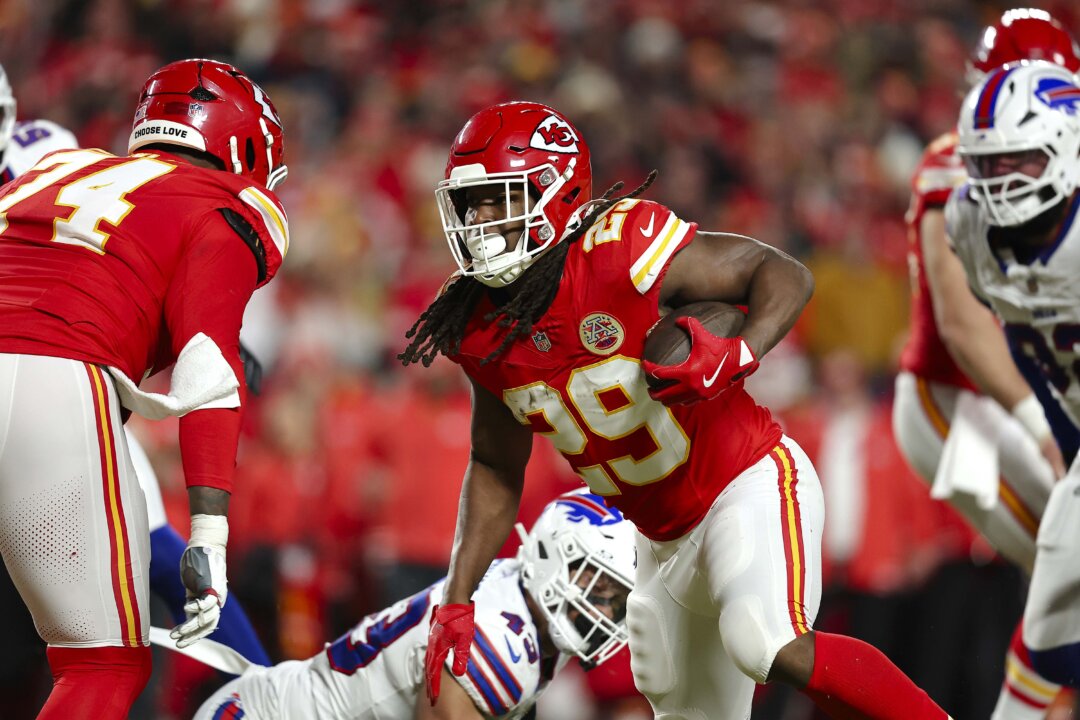 Andy Reid: Chiefs RB Hunt Got a Chance to ‘Redeem Himself’ | The Epoch ...