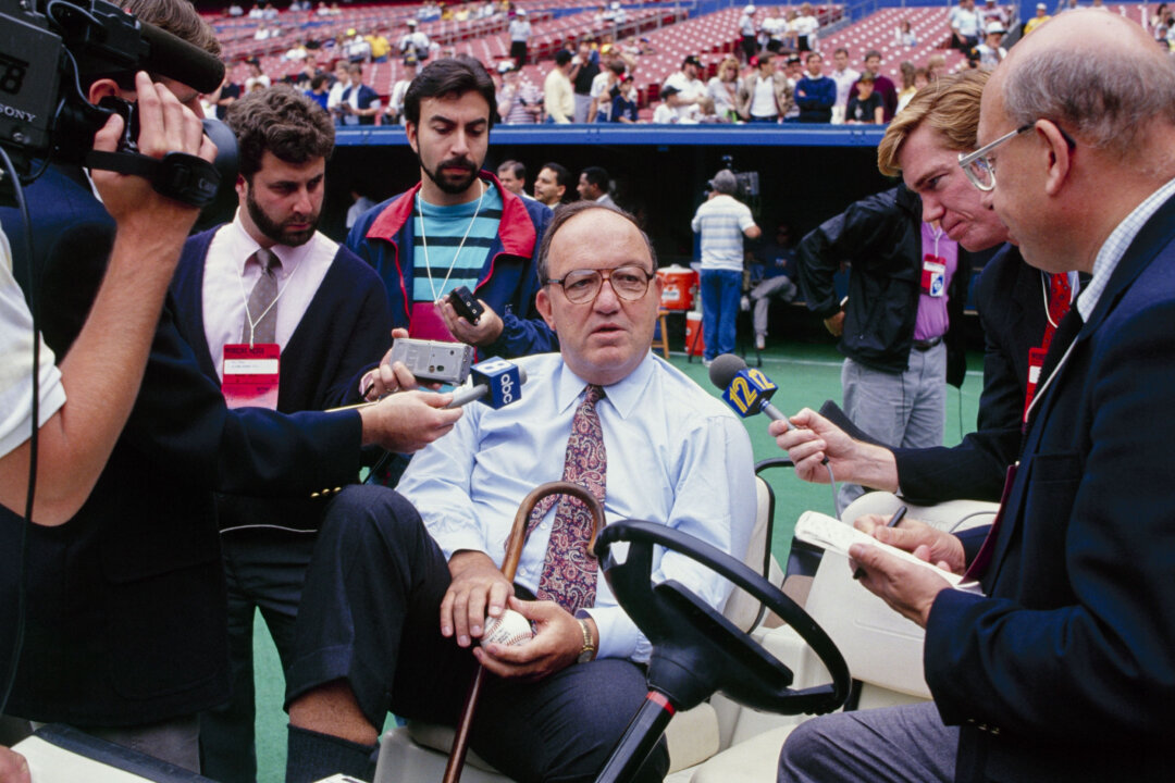 Fay Vincent, Baseball Commissioner During 3 Years of Turmoil, Dies at ...
