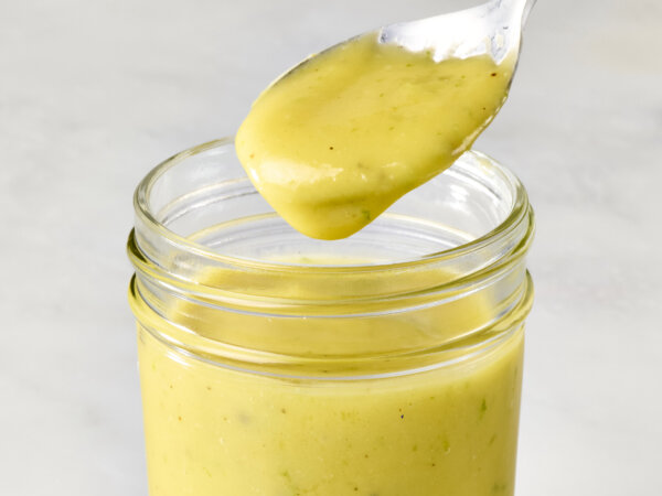 My ‘House Dressing’ Is So Good I Make It Weekly | California Insider