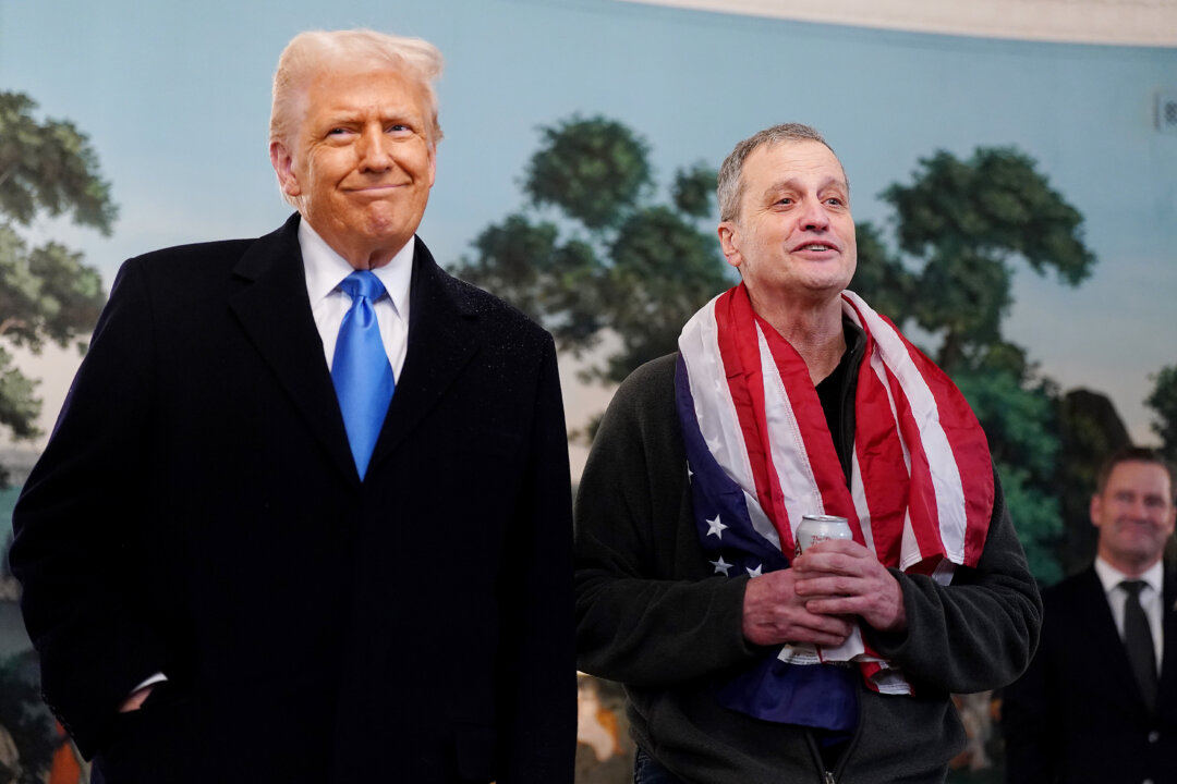 Trump Meets With Fogel at White House After Release From Russian Prison ...