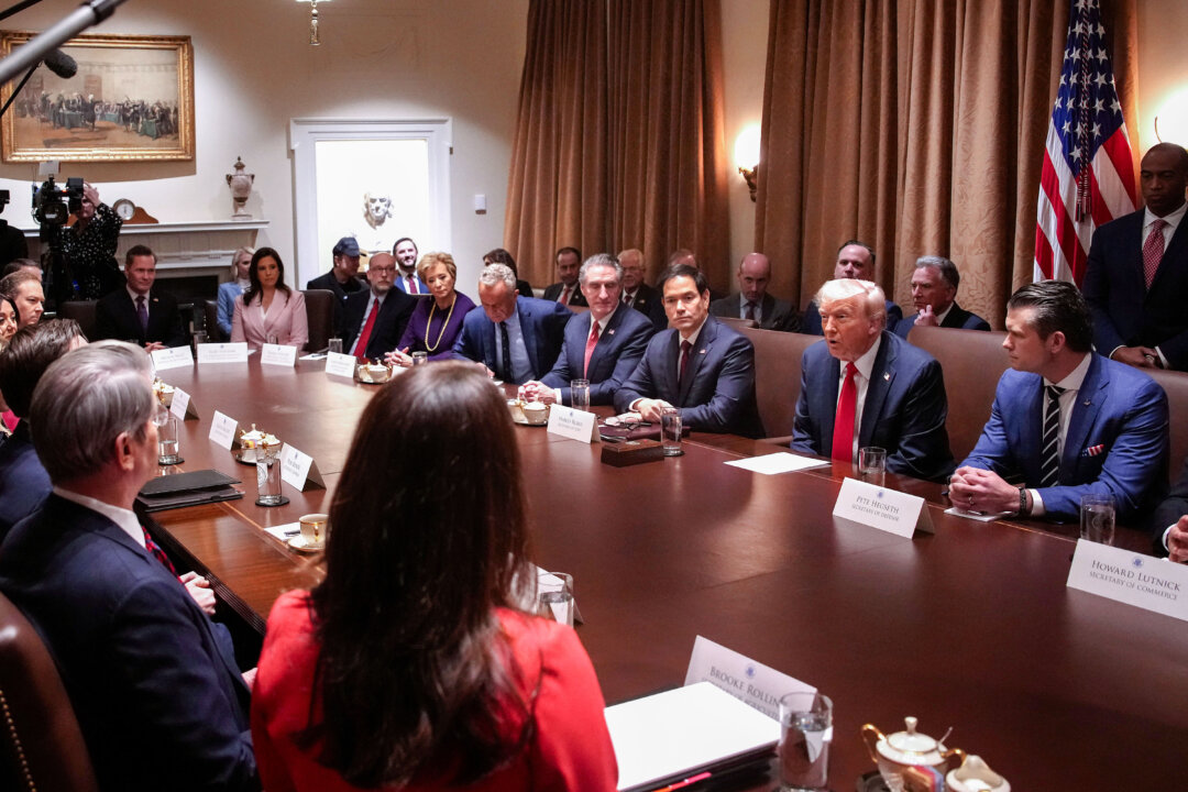 5 Key Takeaways From Trump’s 1st Cabinet Meeting | The Epoch Times