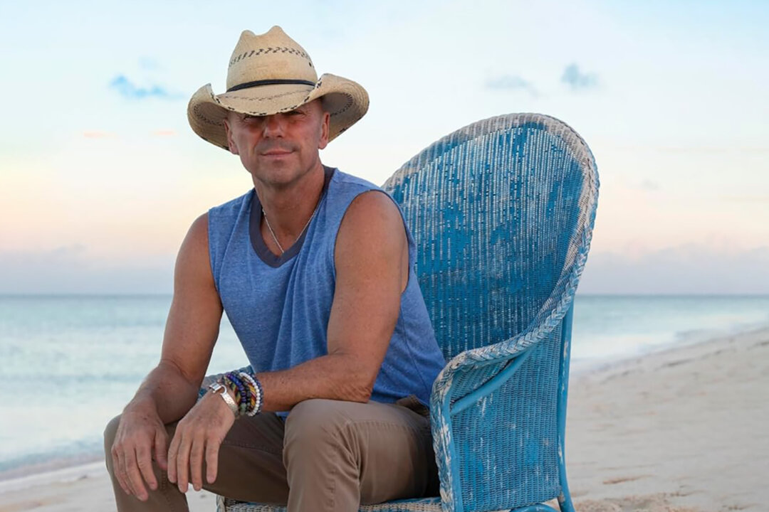 Kenny Chesney and the ‘Joy of Being Unabashedly Alive’ | The Epoch Times