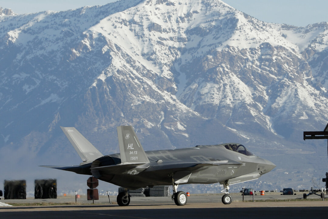 Auditor General Finds Cost to Buy F-35 Jets Has Risen to at Least $33 ...