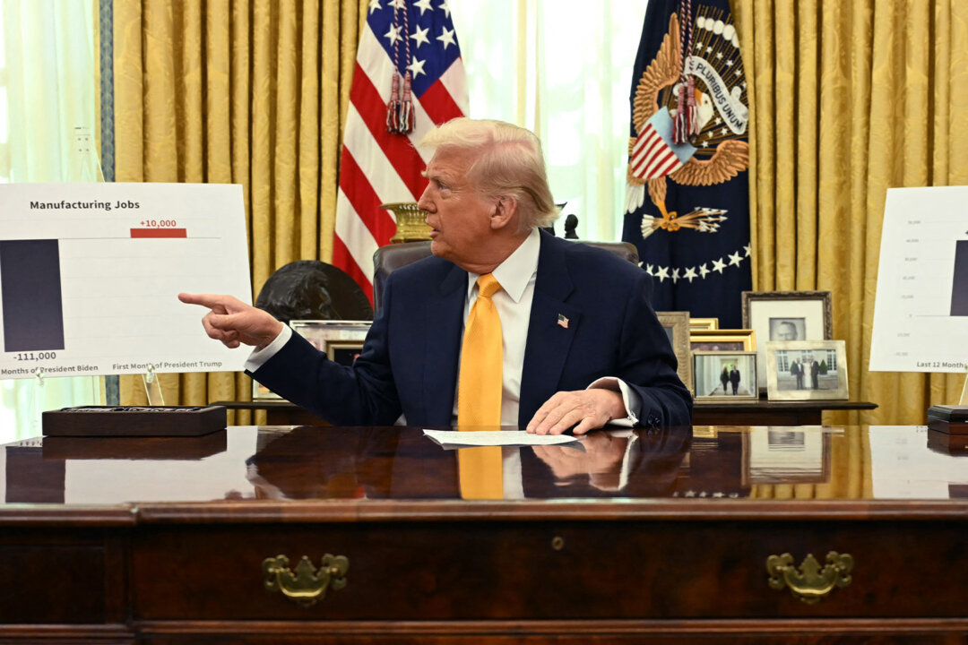 🎧News Brief: Trump Sends Letter to Iran Suggesting New Nuclear Deal ...