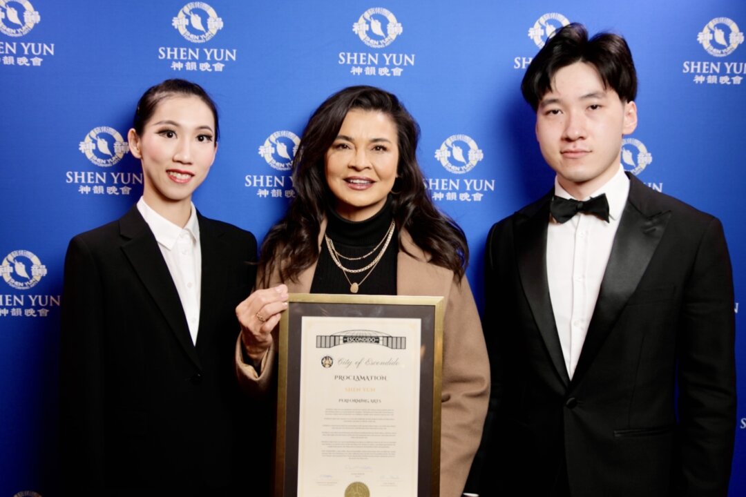 Shen Yun ‘Just Took Your Breath Away’: City Councilmember | The Epoch Times