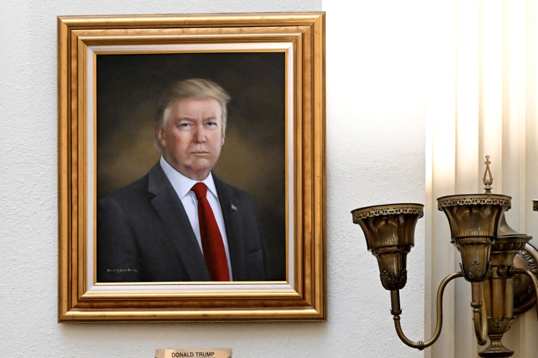 Colorado to Remove Trump Portrait From Statehouse After President’s ...