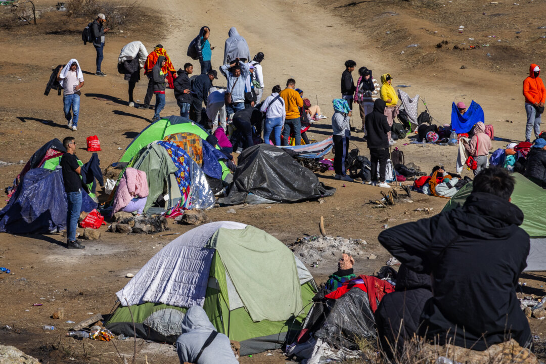Why Do Some Immigrants Take Shortcuts? | The Epoch Times