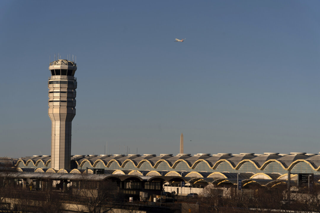 Passenger Plane and Air Force Jet Divert to Avoid Collision at Reagan ...